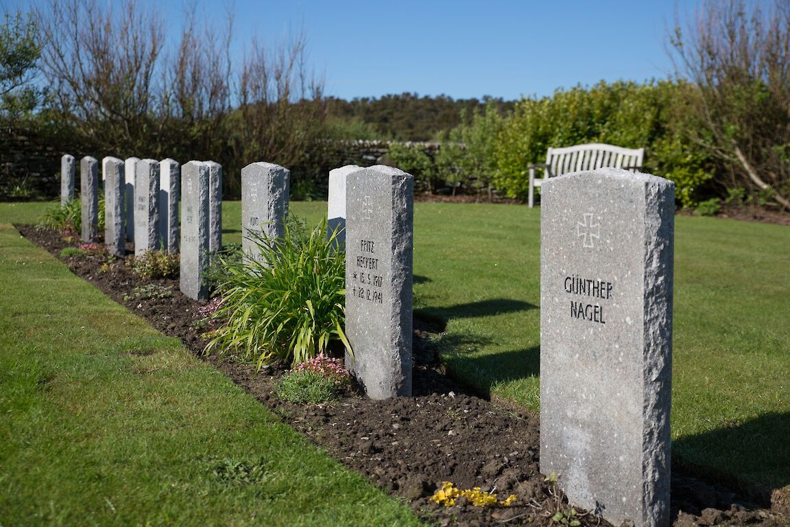 Lyness Naval Cemetery | Orkney.com