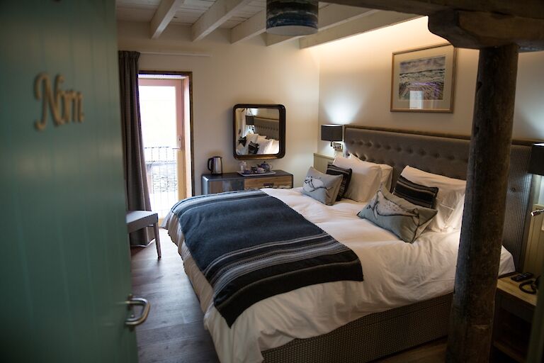 Step into the Storehouse | Orkney.com