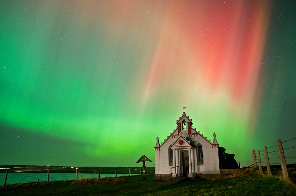 Aurora hunting in Orkney | Orkney.com
